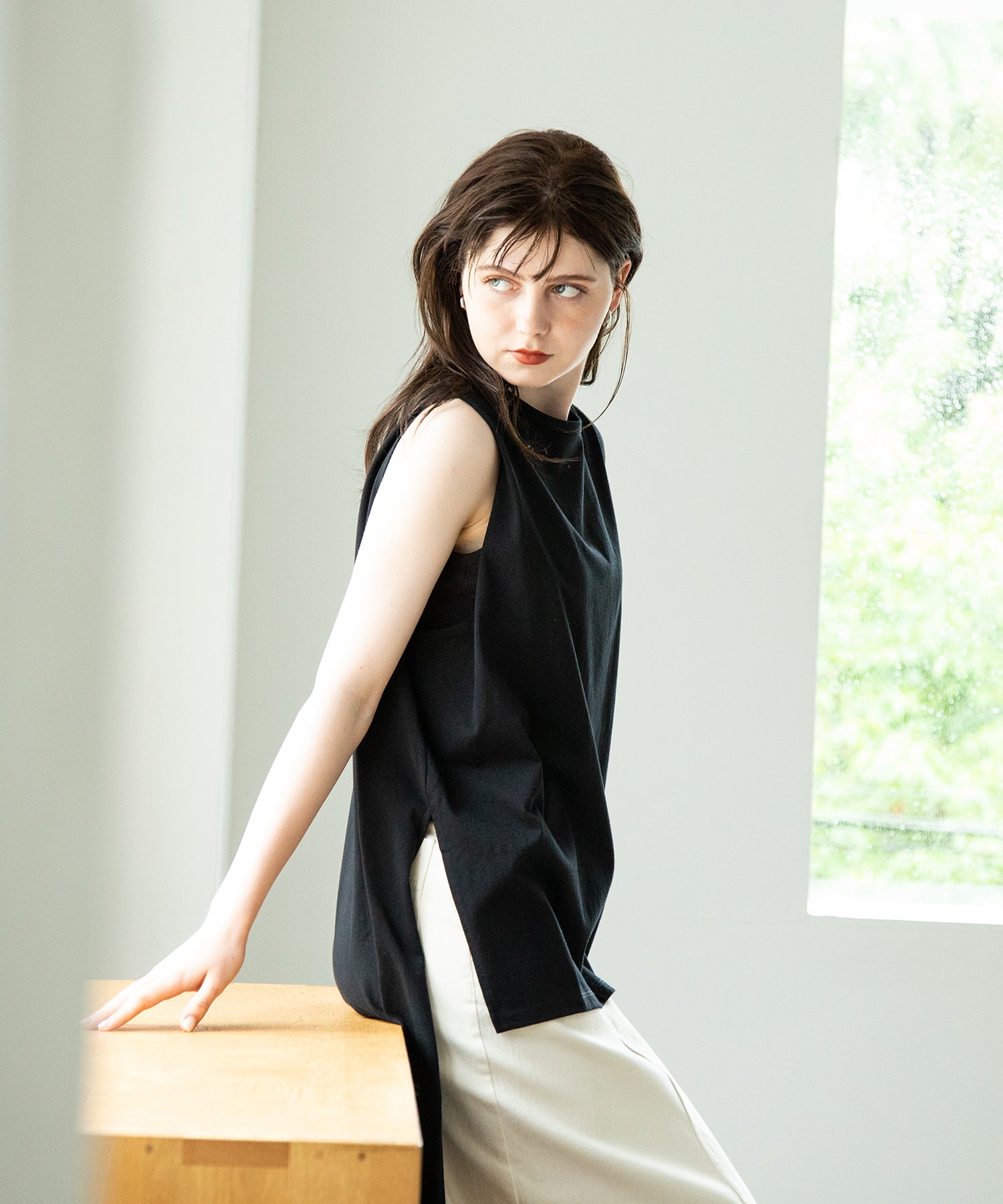 バックテールフレンチスリーブT｜Tシャツ - aity